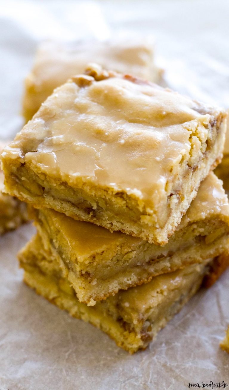 Maple Glazed Apple Blondies Recipe - Maria's Kitchen