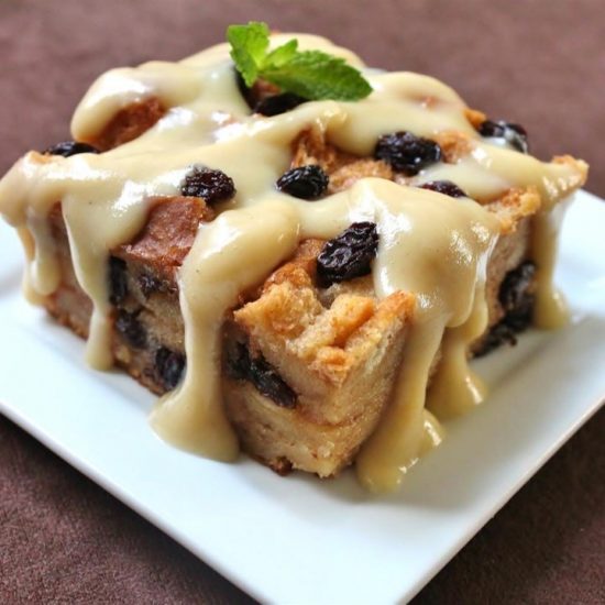 Delicious Bread Pudding with Vanilla Sauce - Maria's Kitchen