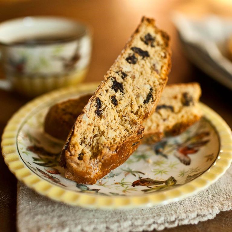 Delicious Cinnamon Hazelnut Biscotti - Maria's Kitchen