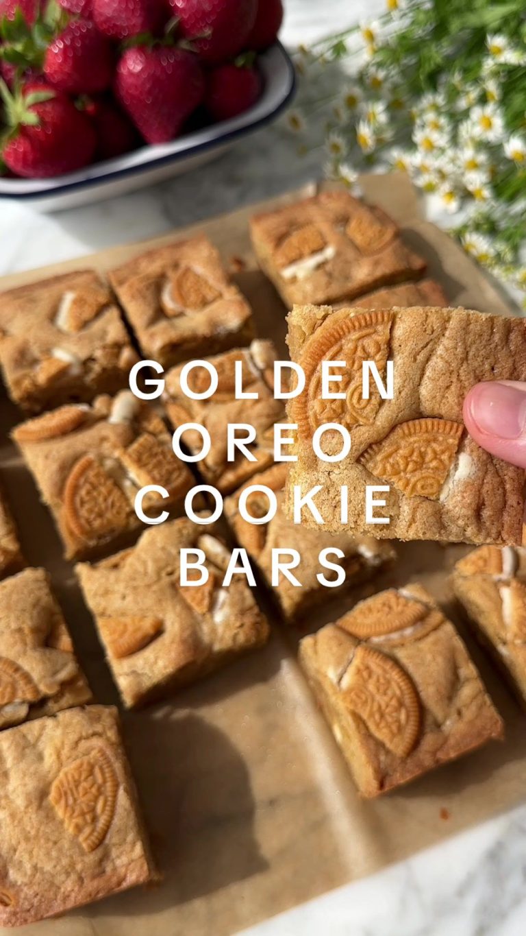 Golden Oreo Cookie Bars - Maria's Kitchen