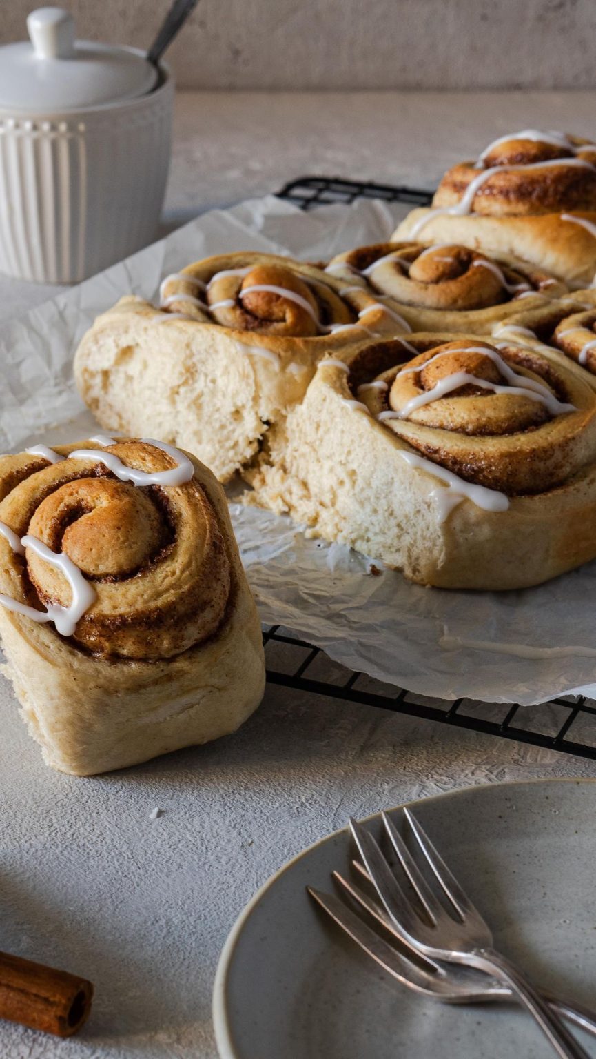 Cinnamon Rolls - Maria's Kitchen