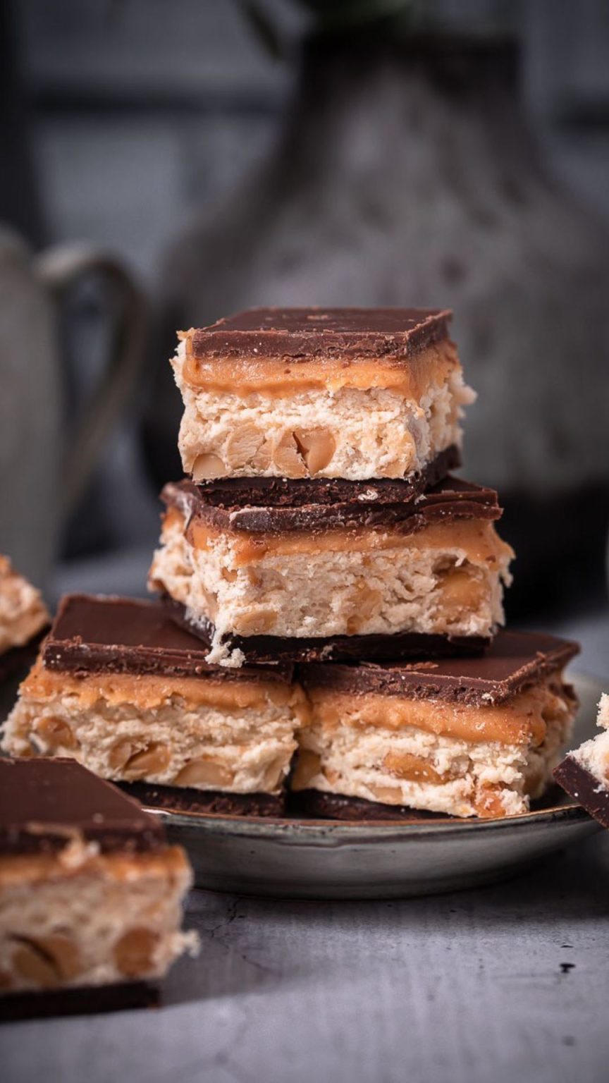 Homemade Snicker Bars - Maria's Kitchen