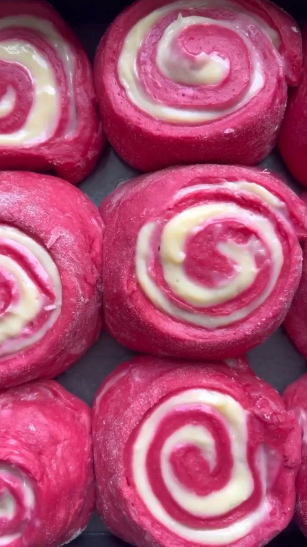 Pink Roll with vanilla pudding filling - Maria's Kitchen