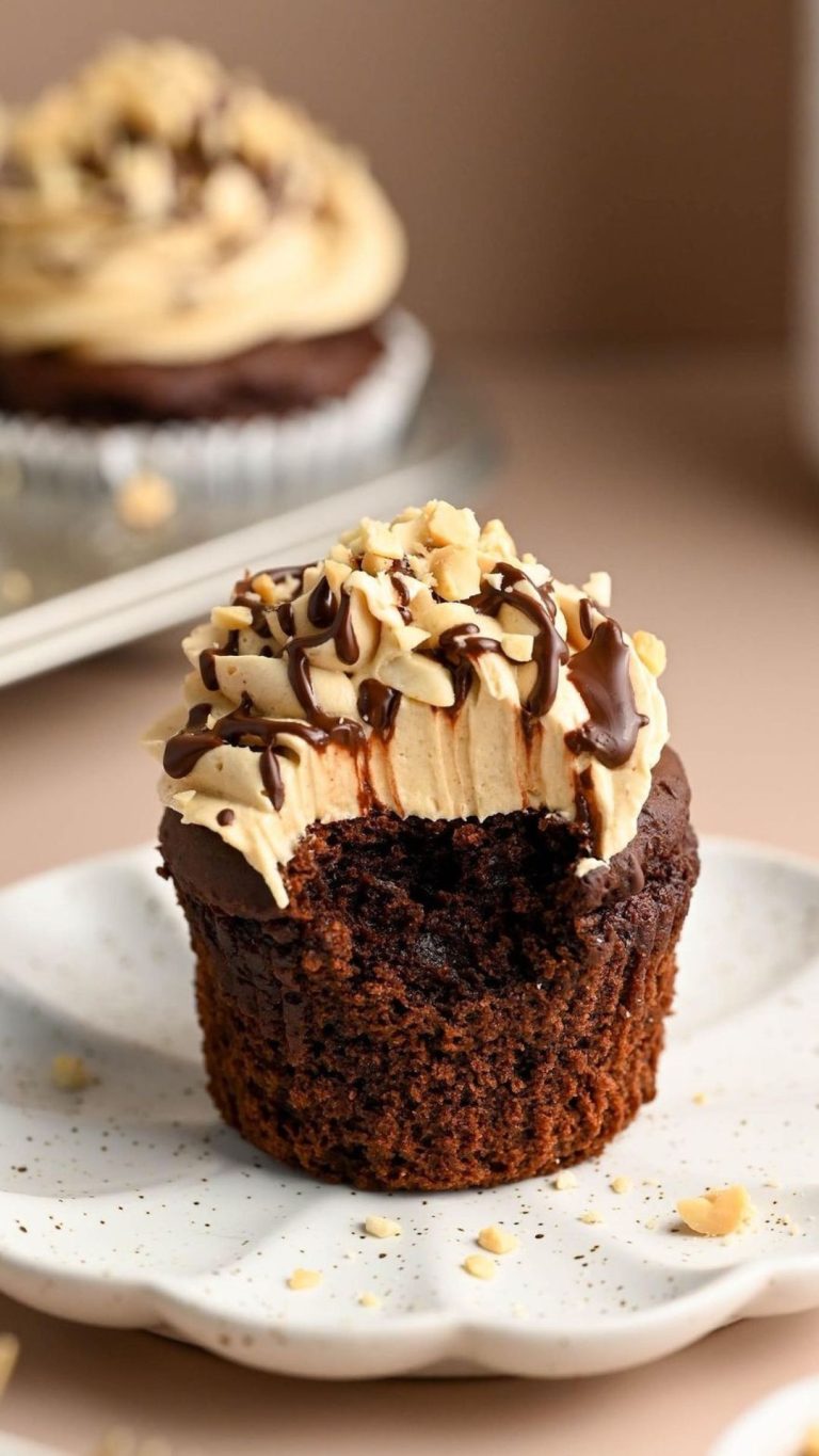 Snicker Cupcakes - Maria's Kitchen