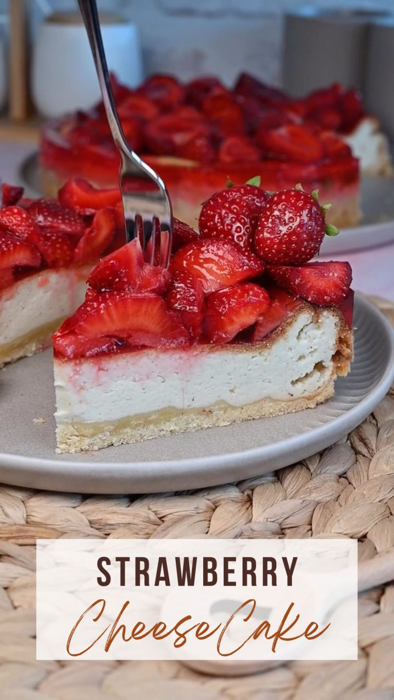 Strawberry Cheesecake - Maria's Kitchen